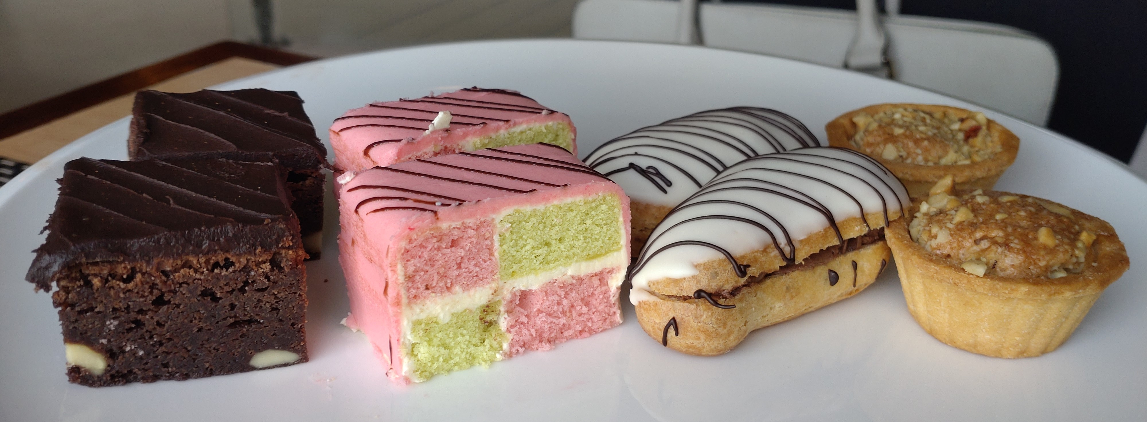 Cinnamon High Tea: Lakeside v. Grand – The Eat Log